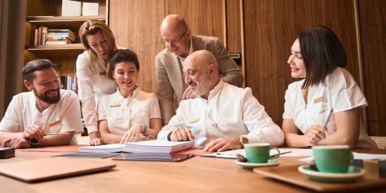 Pros and Cons of Assisted Living: What Seniors Should Know